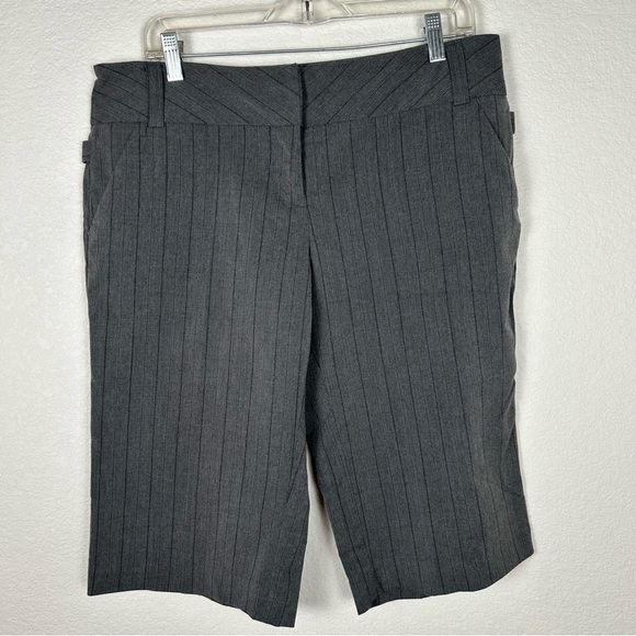Forever 21 | Shorts | Forever Junior 3 Pinstripe Bermuda Preppy Office ...